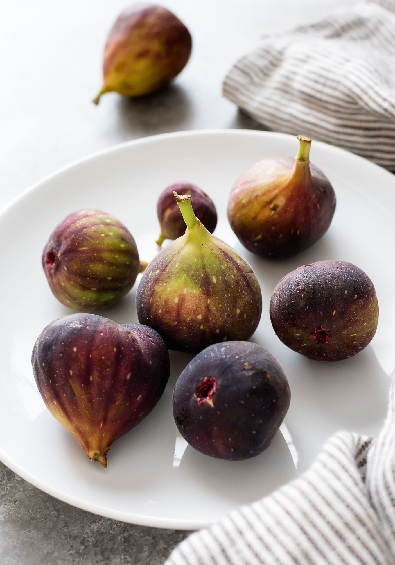 27 Fresh Fig Recipes (+ Fig Produce Guide) - Flavor the Moments