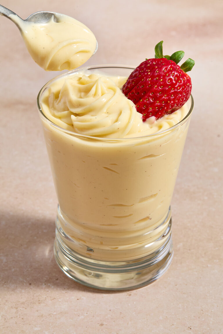Homemade Pastry Cream Recipe (Créme Patissiére) - Flavor the Moments